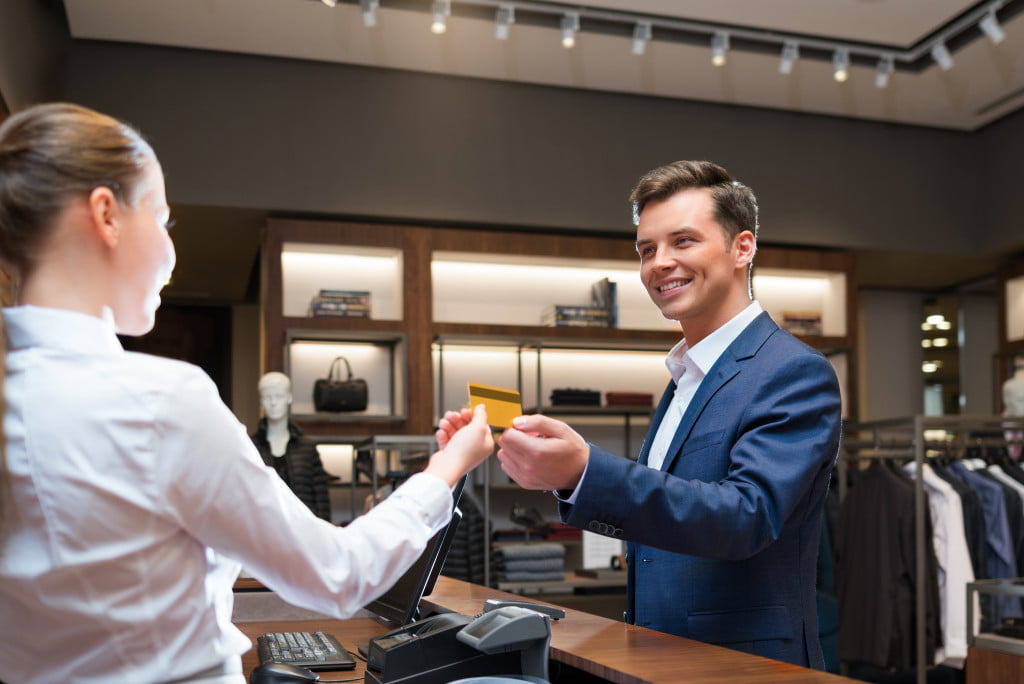 Not Easy as It Seams: How to Run a Successful Clothing Store - Siglets